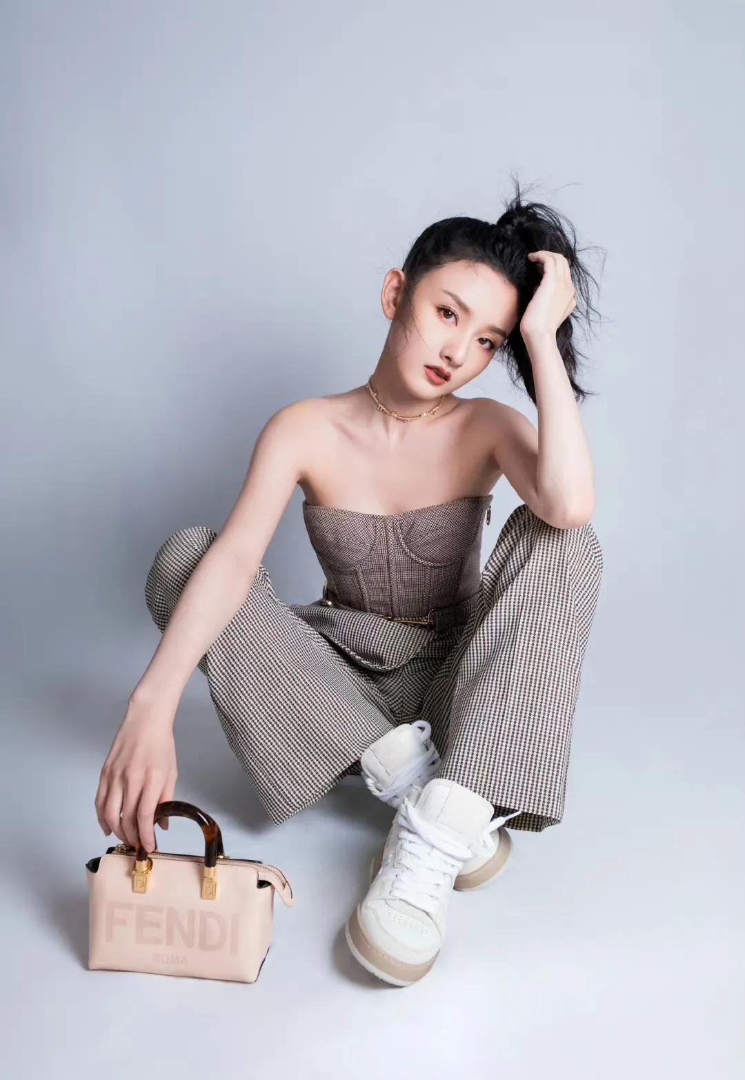 95 The four faces of Xiaohua, Zhou Ye, Wang Churan, Liu Haocun, Song Zuer. - iMedia