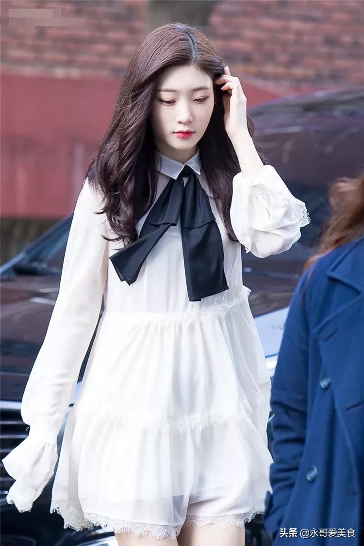 Zheng Caiyan, Korean super beautiful singer, fresh and beautiful, super ...