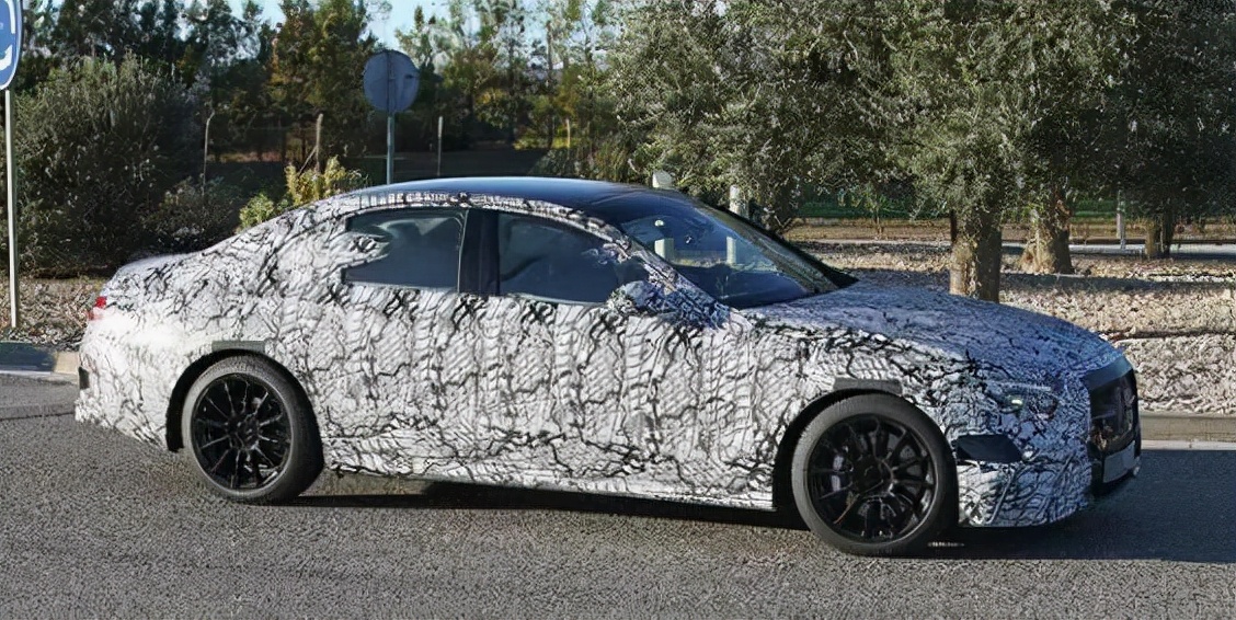 The new Mercedes-Benz E-class exposure, rear-wheel steering system ...