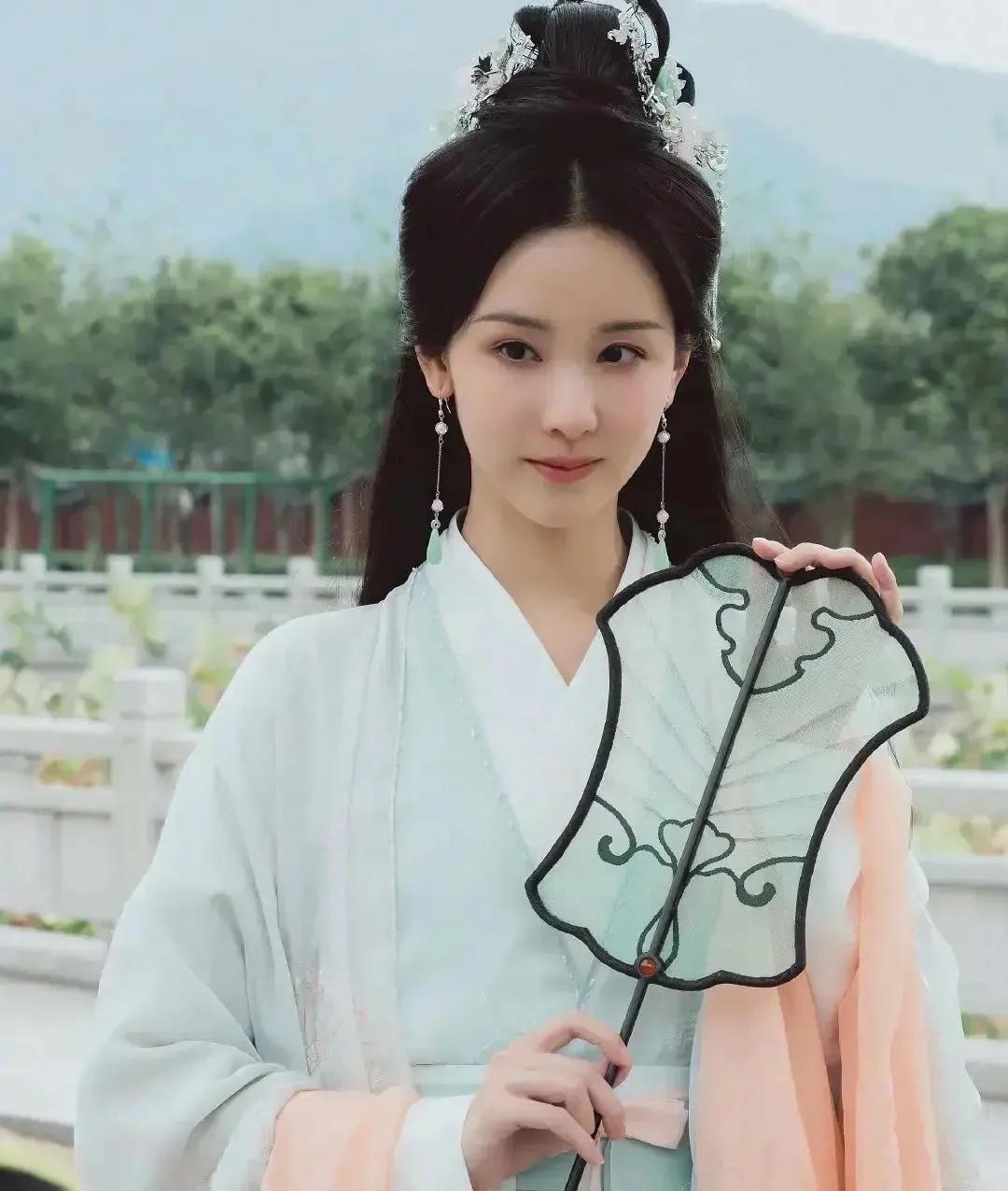 "Ning'an is like a dream" can't be broadcast, but Ju Jingyi's new film is expected to be a god ...