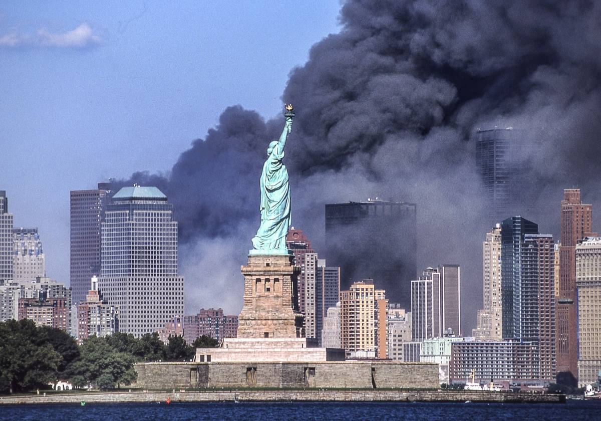 The real video of the 911 incident in the United States, the plane ...