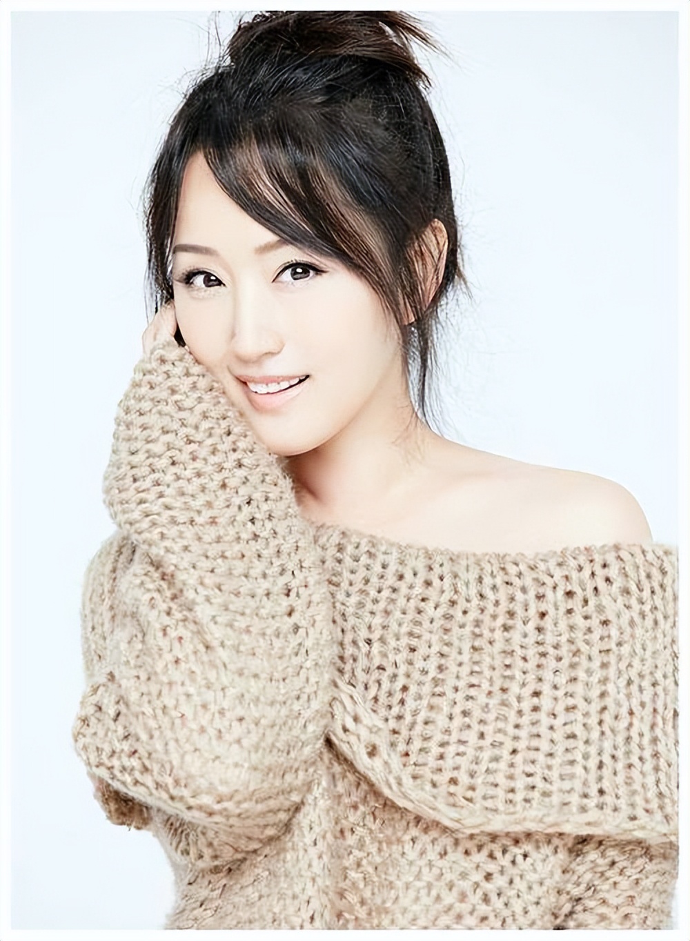 "Queen of Sweet Songs" Yang Yuying, who can be blamed for singing at ...