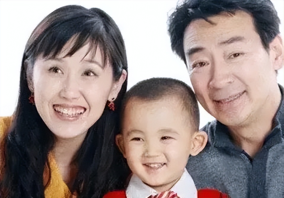 Kou Zhenhai fell in love with Li Ting, and when he wooed her, he said ...