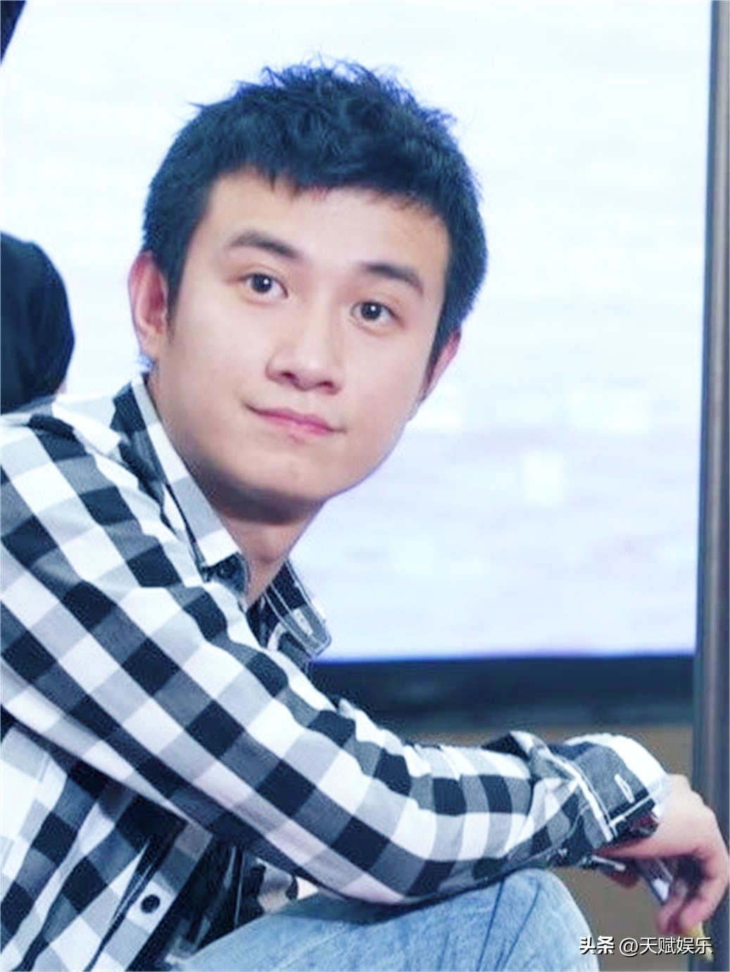 Xiaobei's role as an actor in the 35-episode TV series "Snail House ...