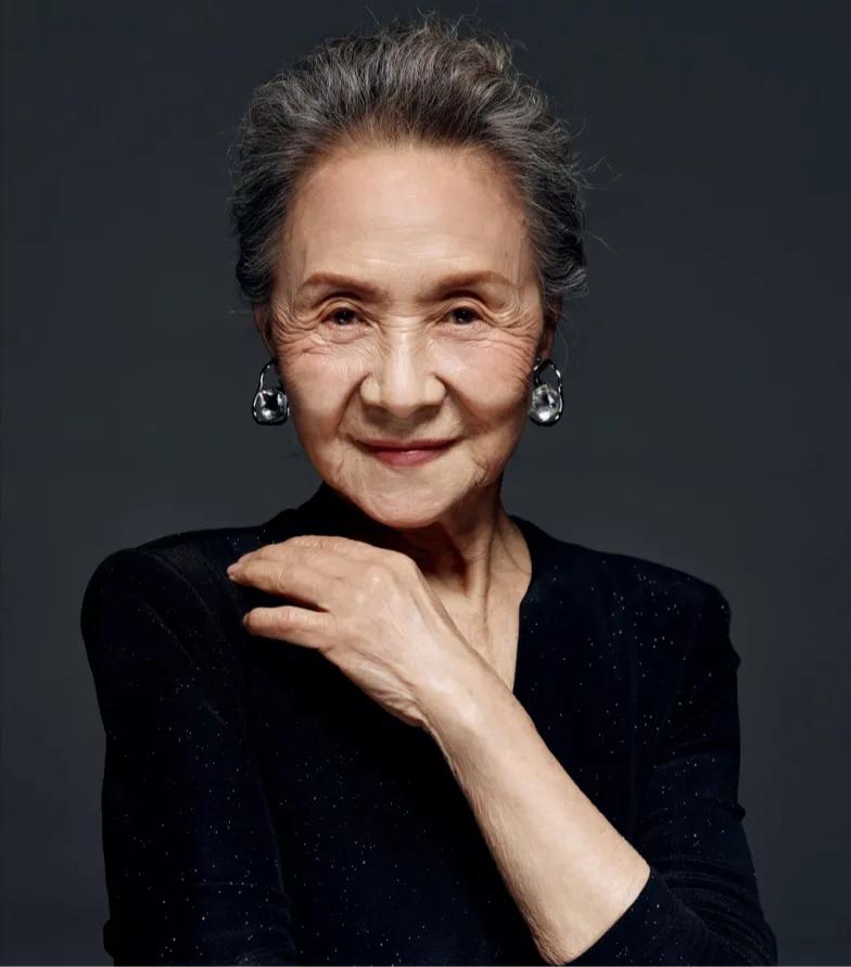 84-year-old "Queen" Wu Yanshu makes me no longer afraid of aging - iNEWS