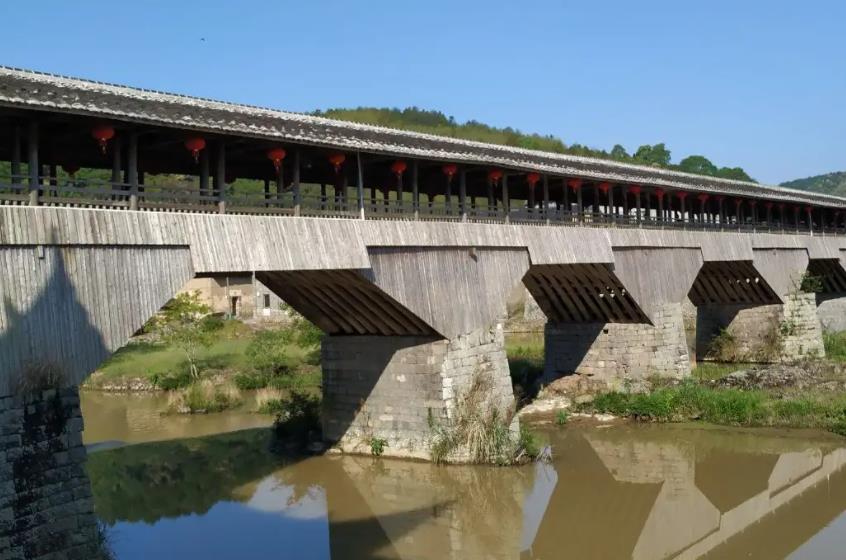 The longest wooden arch bridge in China, built in the Song Dynasty with ...