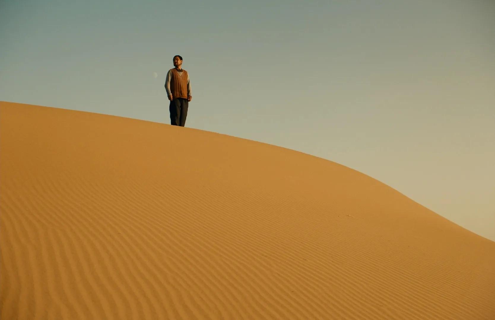 People are like dust, hiding in the dust: suffering and happiness - iNEWS