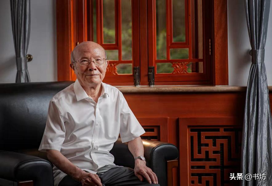 Wen Rumin: The Realm of a Literary Historian is High - iMedia