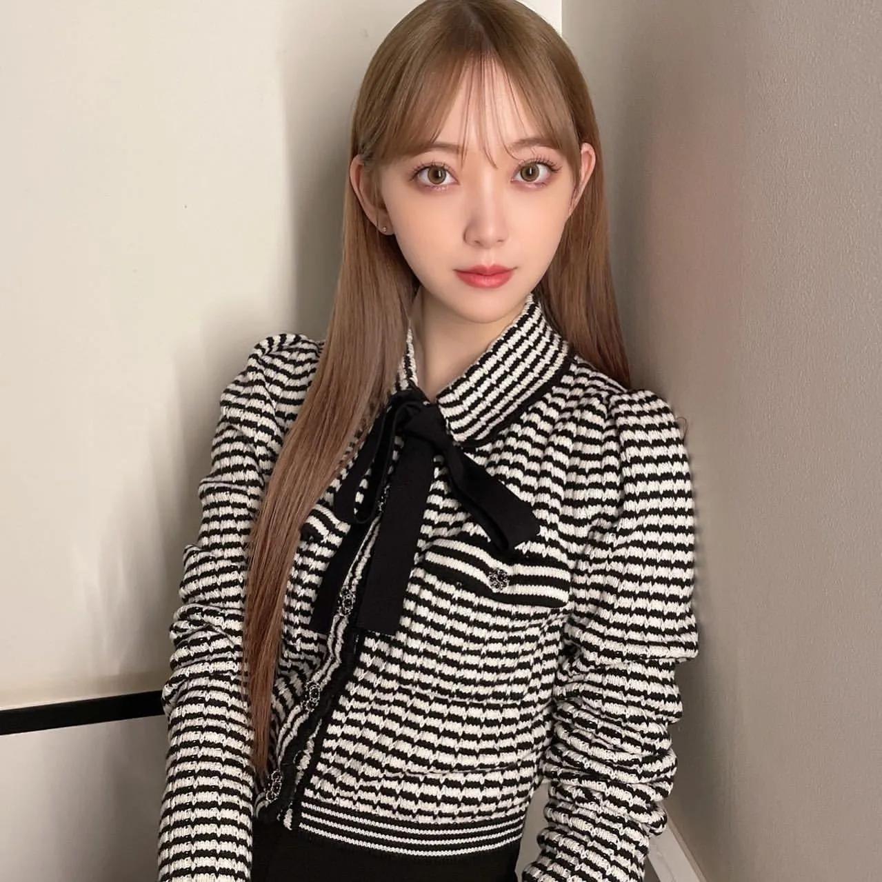 "Monkey Li" Hori Miona's recent ins selfie dynamics, the big-eyed sweet ...