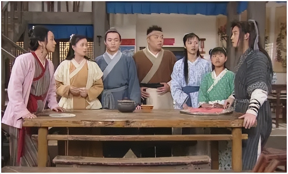 In "Wulin Biography", Wushuang and Lu Xiucai fall in love with Guo ...