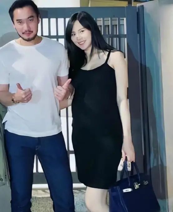 Gillian's ex-husband posted a recent photo of his son, it's really cute ...