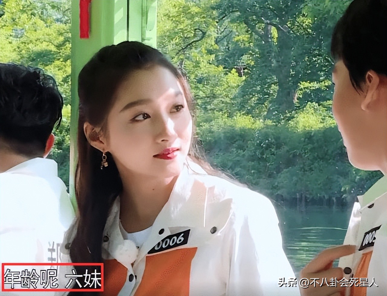 Yu Qian was affected by fan cancer, Guan Xiaotong's fans are fighting for fans: 25-year-old Guan ...