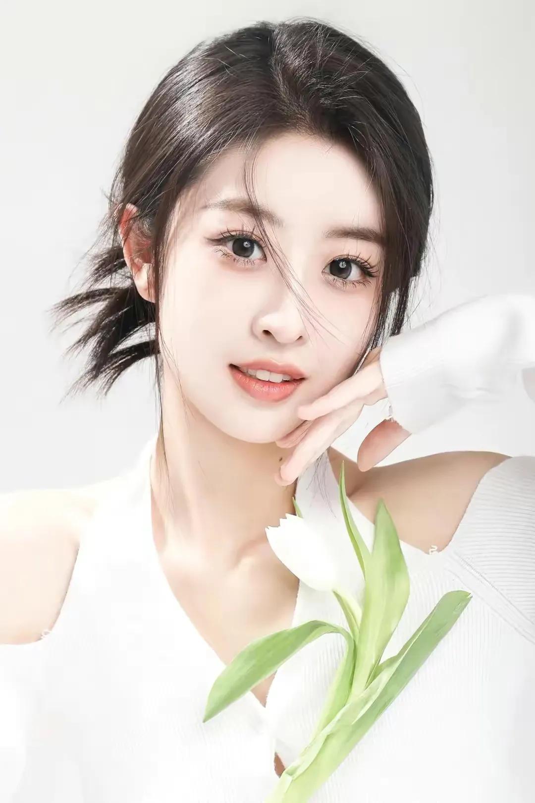 Bai Xueyang's Spring Biography of Qin Liangyu - iNEWS