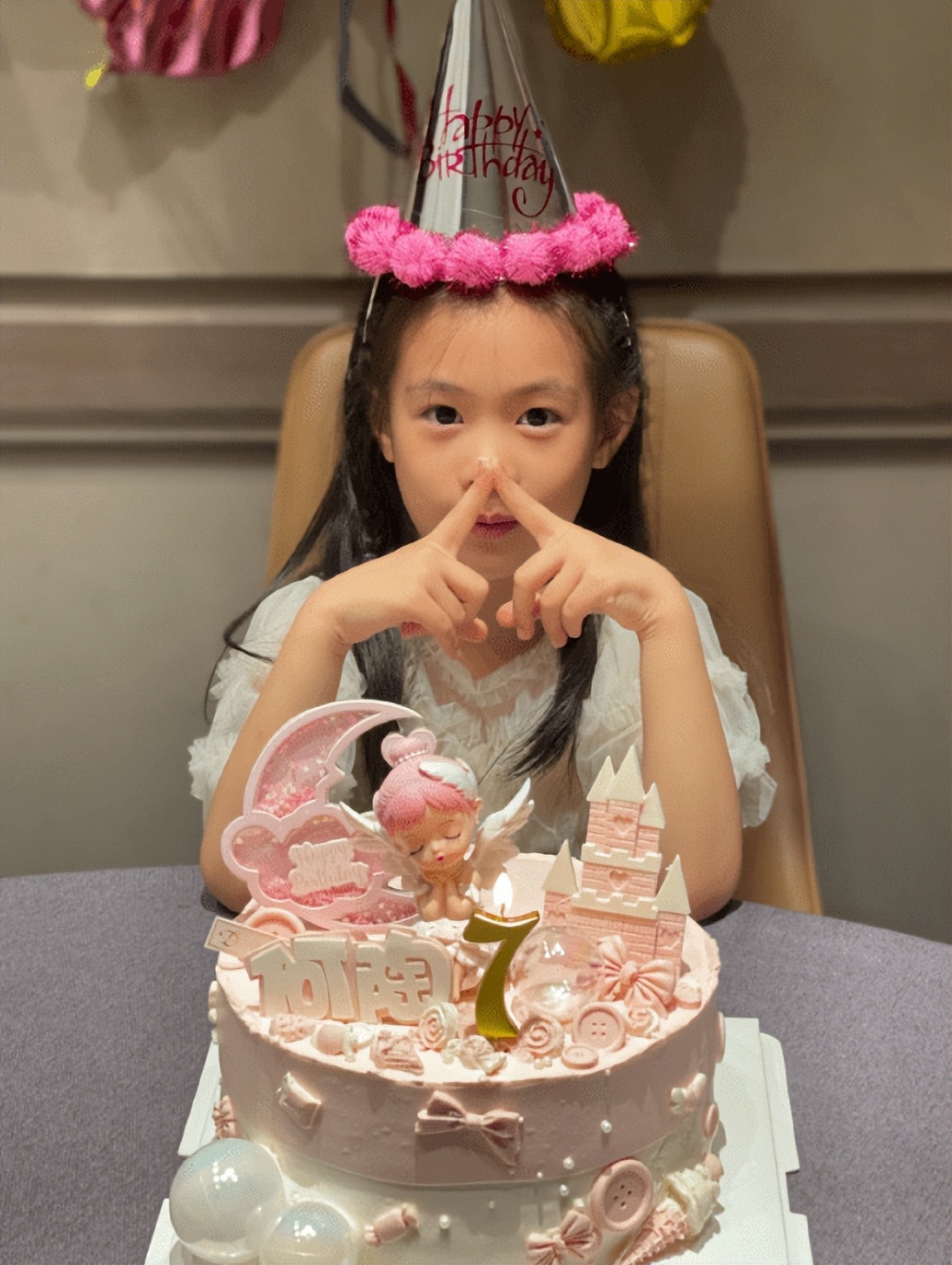 Son and daughter He Tao celebrated their seventh birthday, and Tao ...
