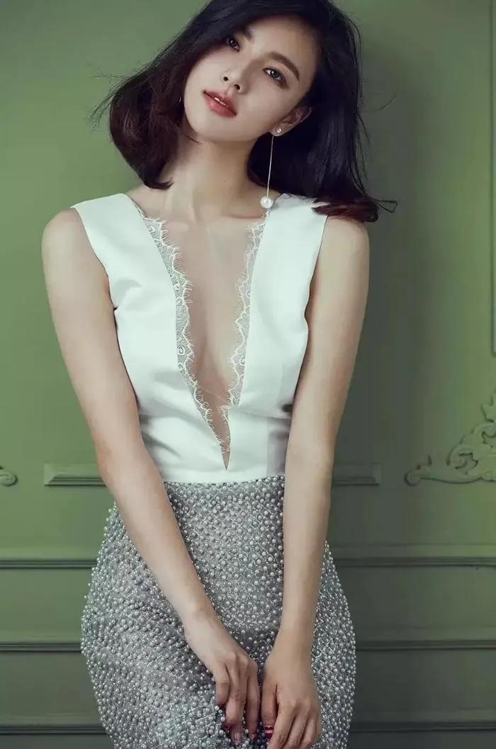 Wang Sicong's difference: many girlfriends are comparable to stars - iNEWS