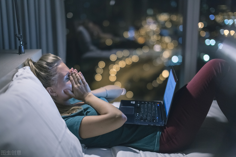 Does staying up late make you an idiot? - iNEWS