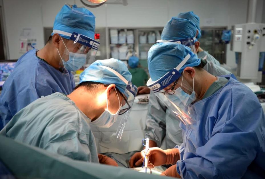 "Demon Doctor" Liu Xiangfeng's double-faced life: superficially heals ...