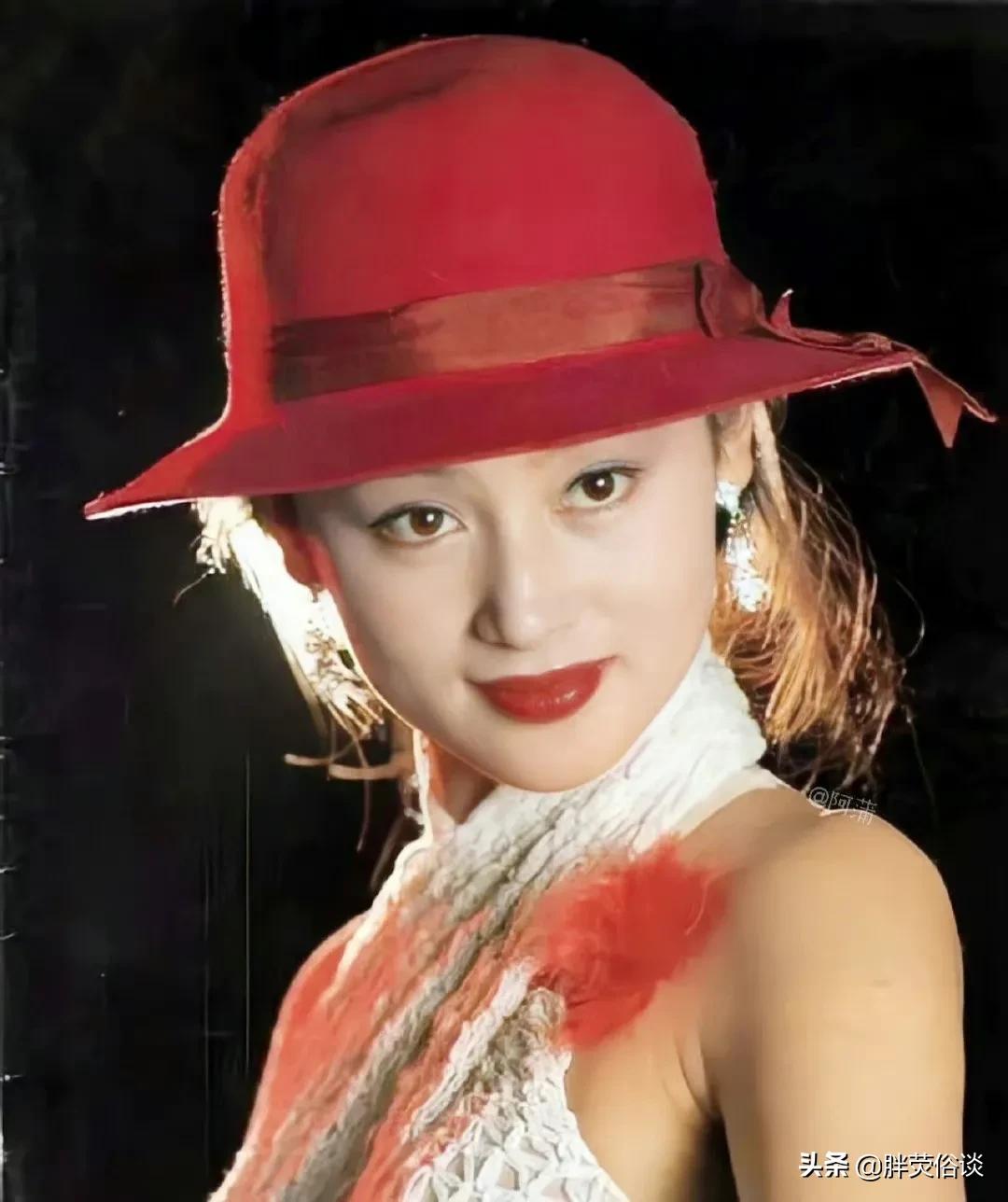 When she was young, Chen Hong was really beautiful and beautiful, no ...