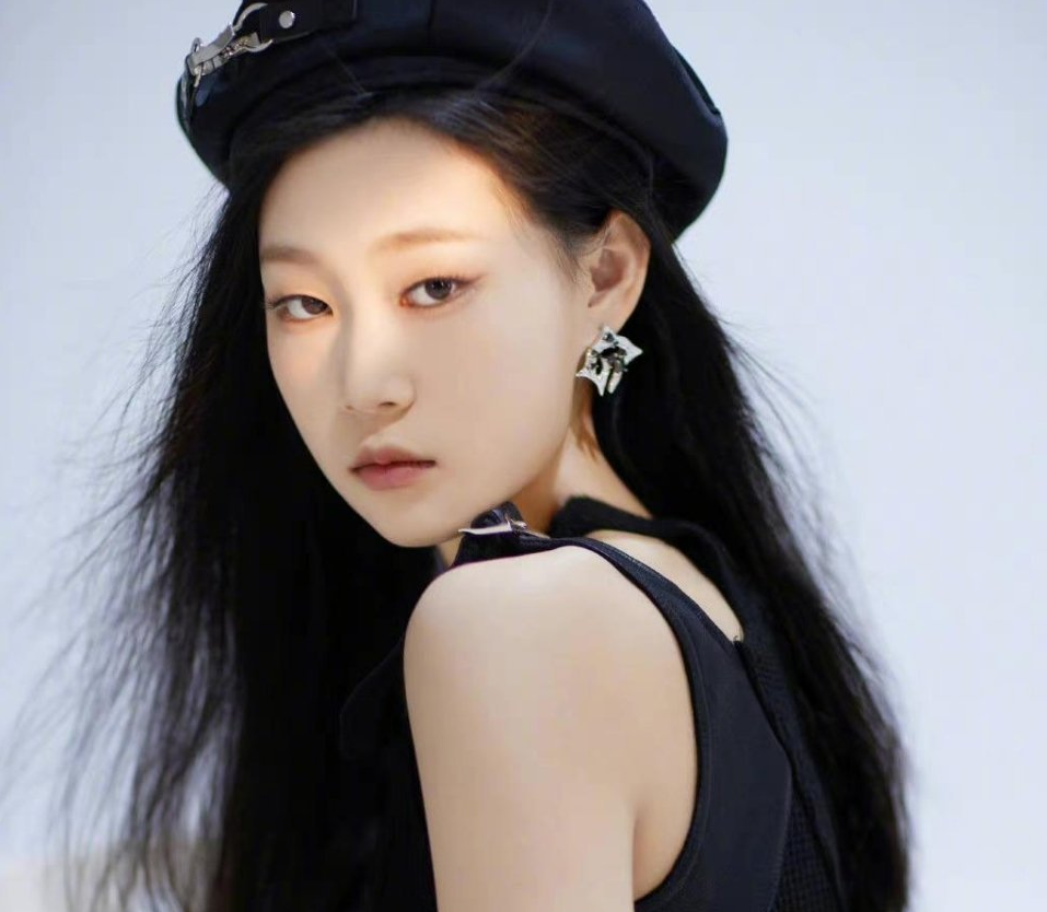 Qiu Shuzhen stopped her 18-year-old daughter from becoming a star ...