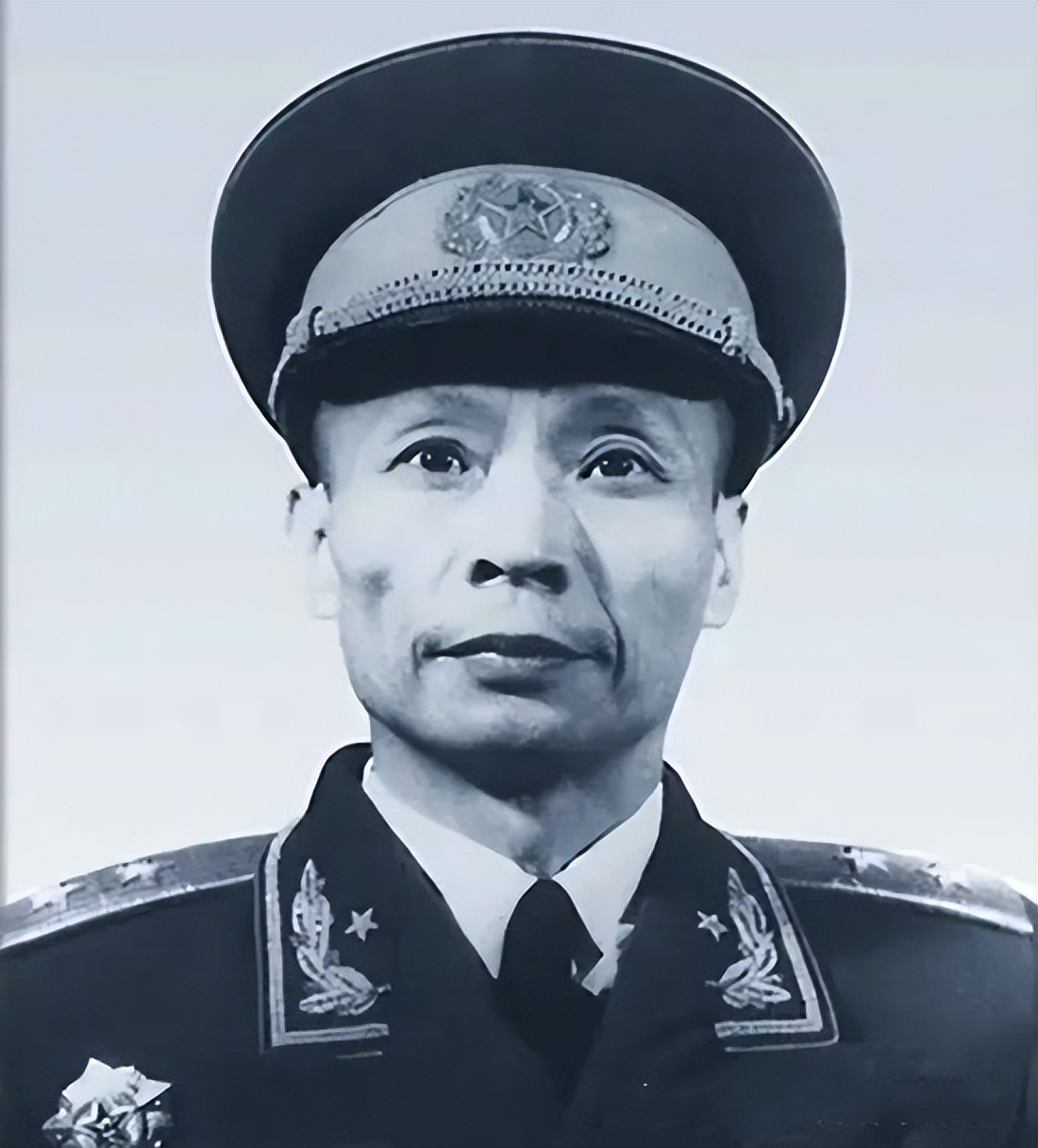 Lin Biao said that he alone is equal to 100,000 soldiers, but after the ...