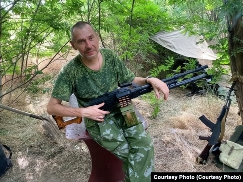 Three captured Russian soldiers tell about their experience after being captured and released ...