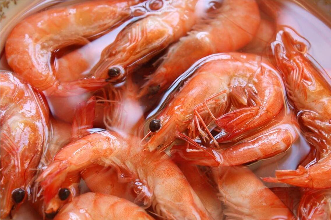 Boiled shrimp, cold water or boiling water? Many people make a mistake ...