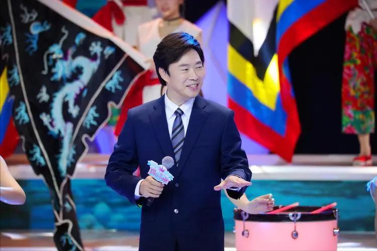 The 67-year-old Fei Yuqing was exposed to serious illness. He shaved ...