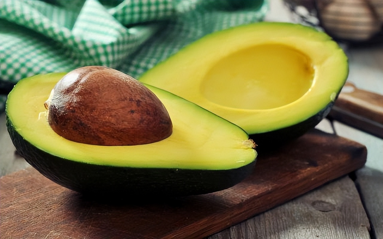 Can you really eat mango during your period?What happens if you ...