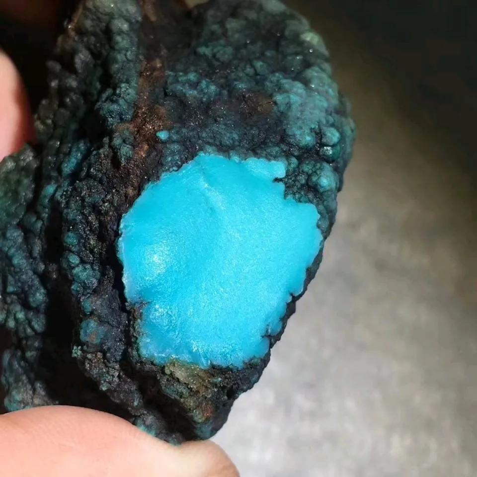 The polishing technique of turquoise from rough to finished product - iNEWS