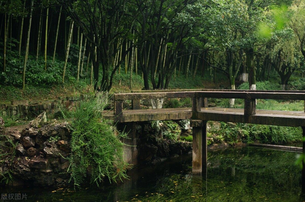 The Three Treasures of Yufeng: The Legend of Kunshi, Qionghua and ...