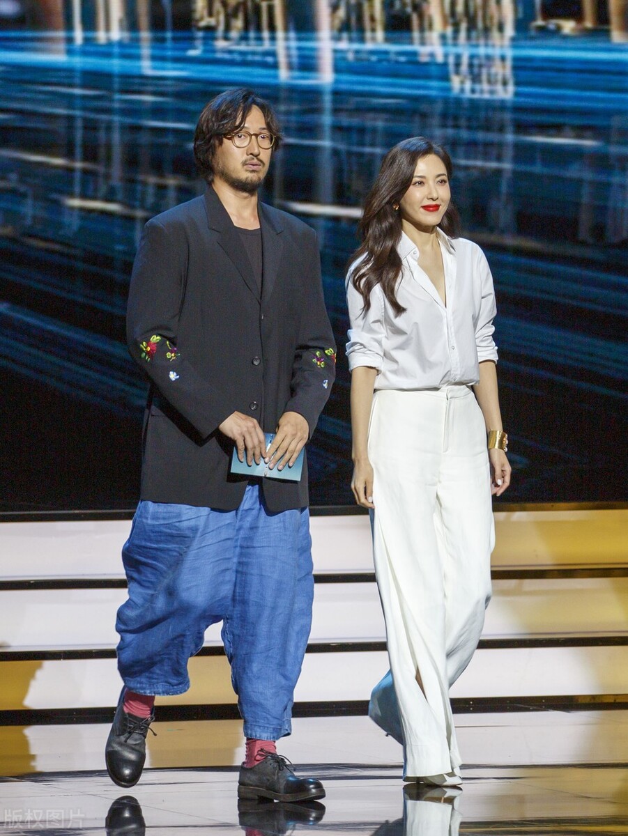 The actors of "Love Apartment" are all popular, but Guan Gu's magical ...