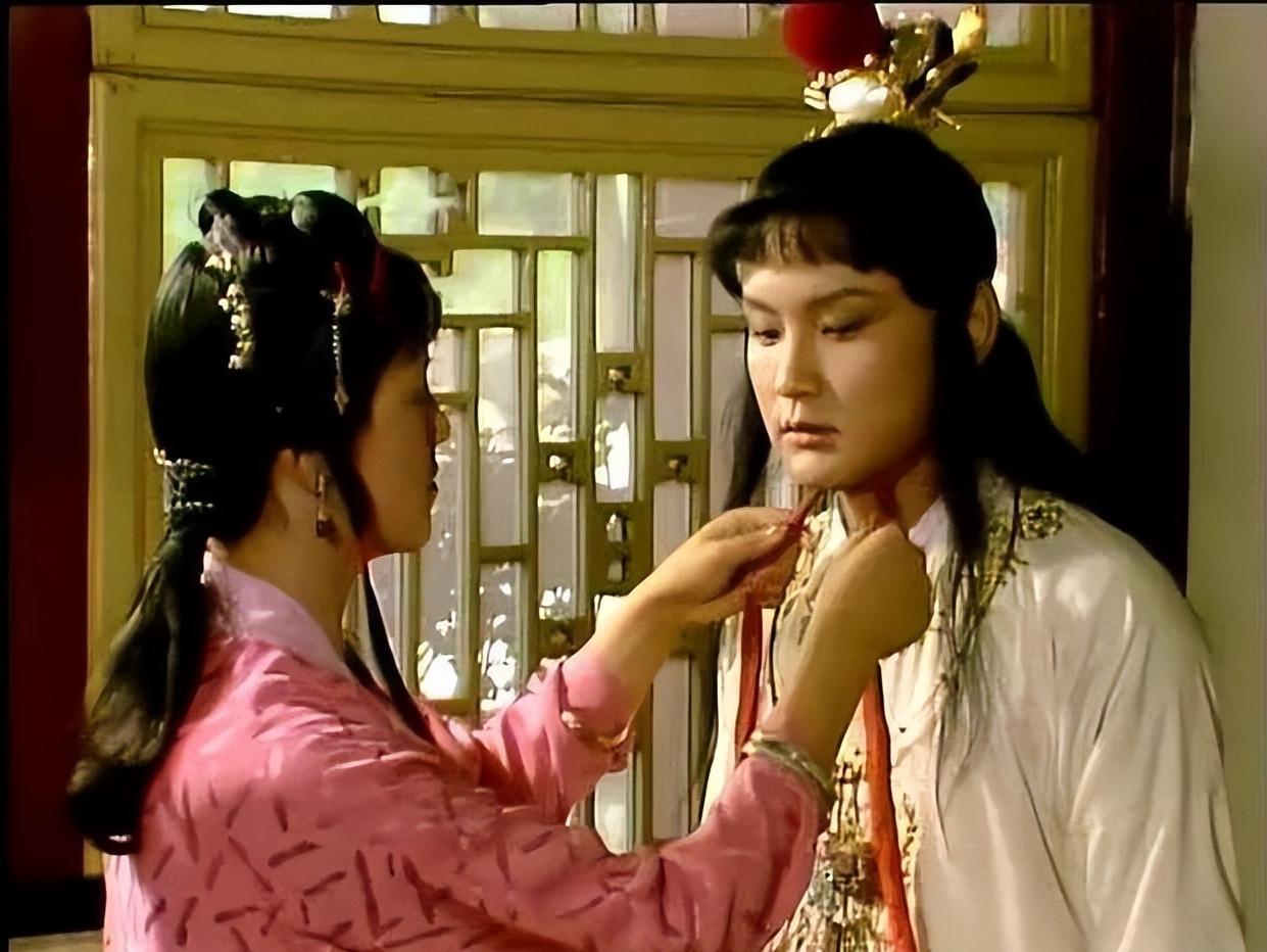 Xiren and Baoyu tried secretly many times, why is there no movement in ...