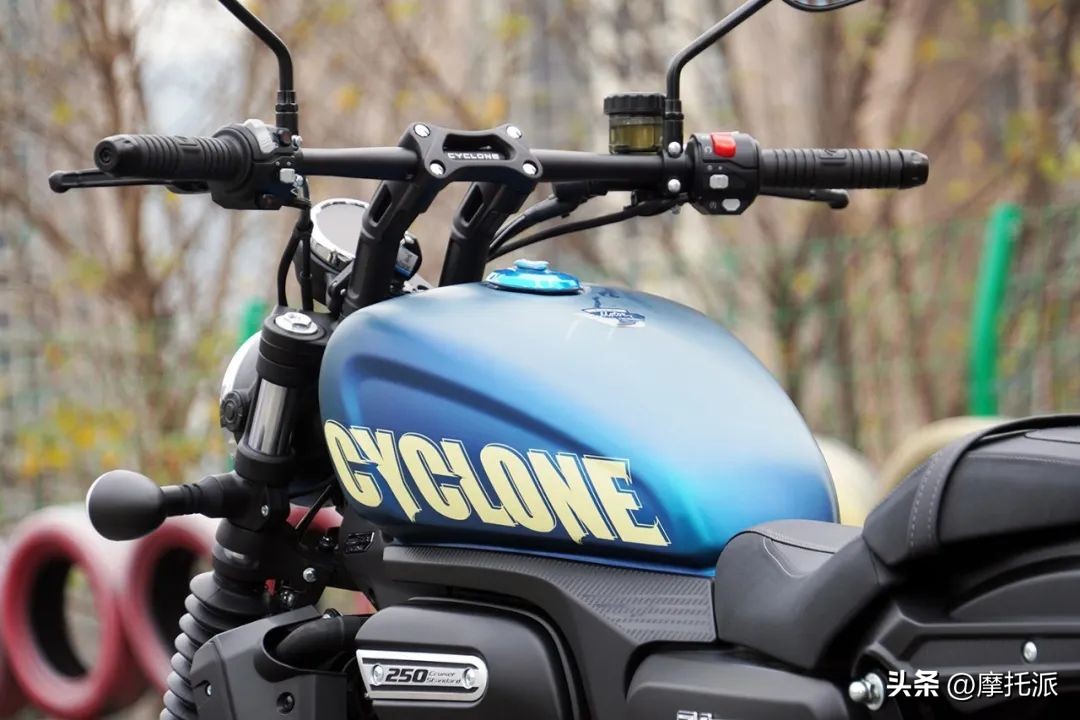 The essence of American retro cruising, the new Cyclone RA250 can ...