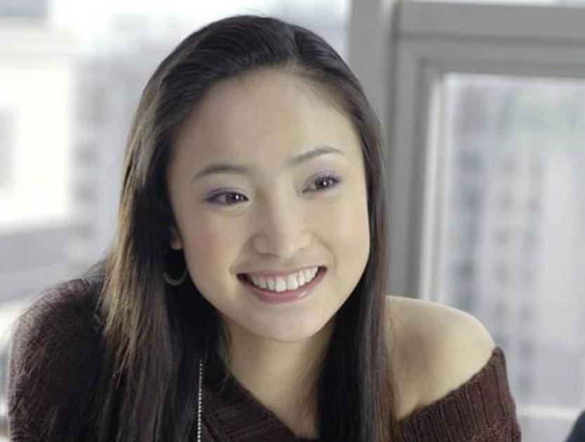 Married at the age of 27, her husband died at the age of 29, actor Bai ...