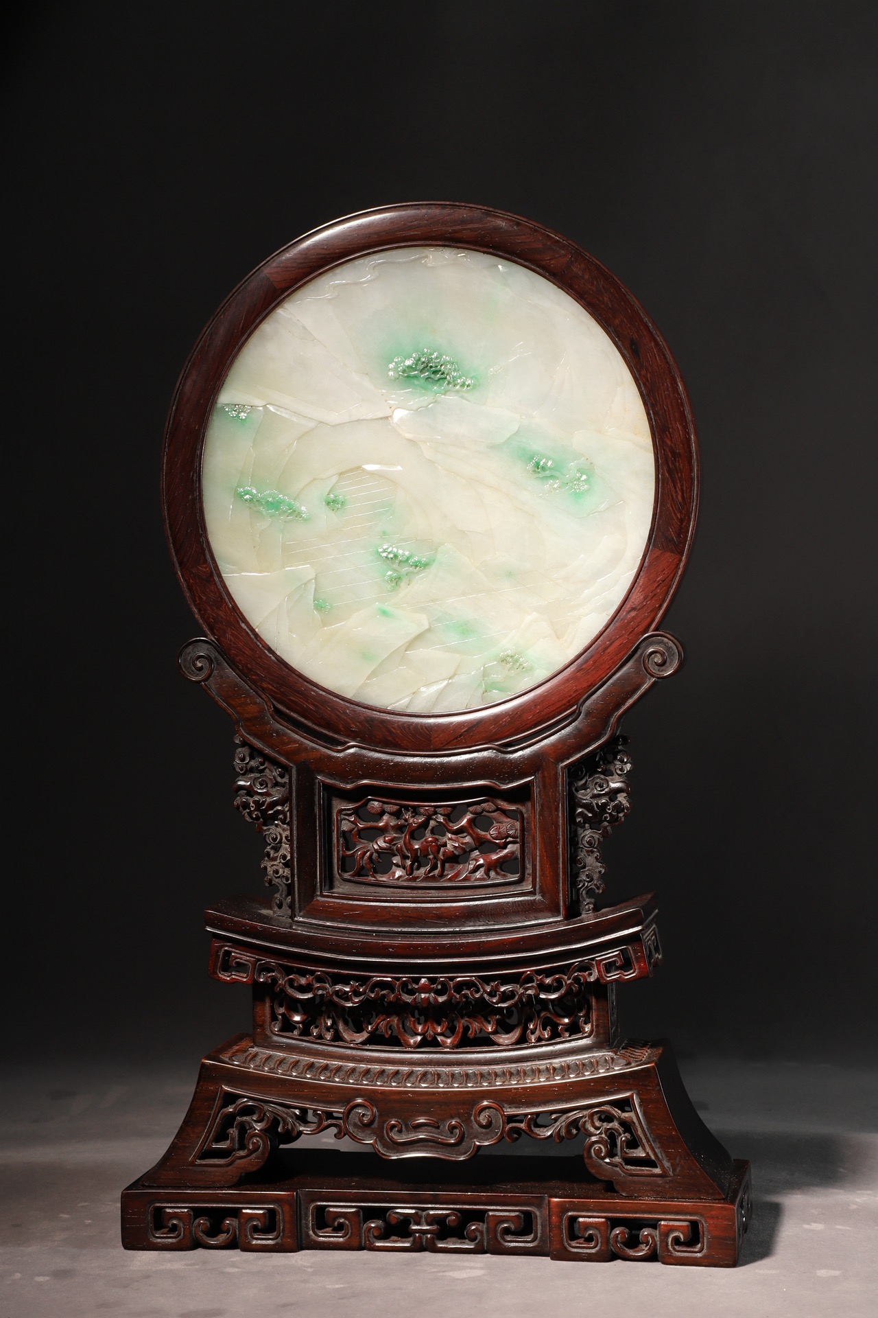 The head of the ten friends of the study - interstitial screen - iMedia