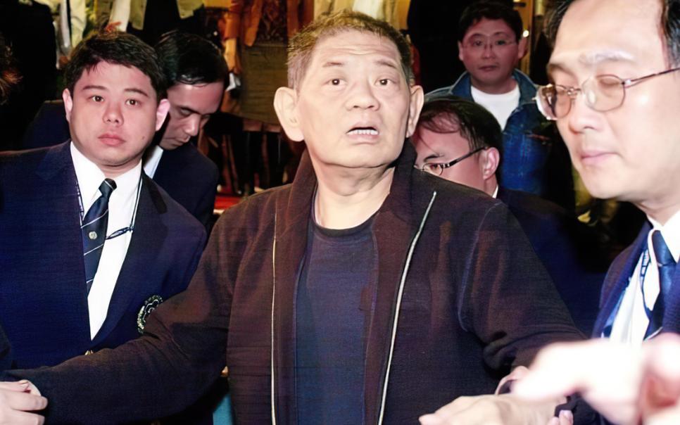 Huang Renzhong: Earn 5.6 billion a year, spend 2 billion on women, and ...