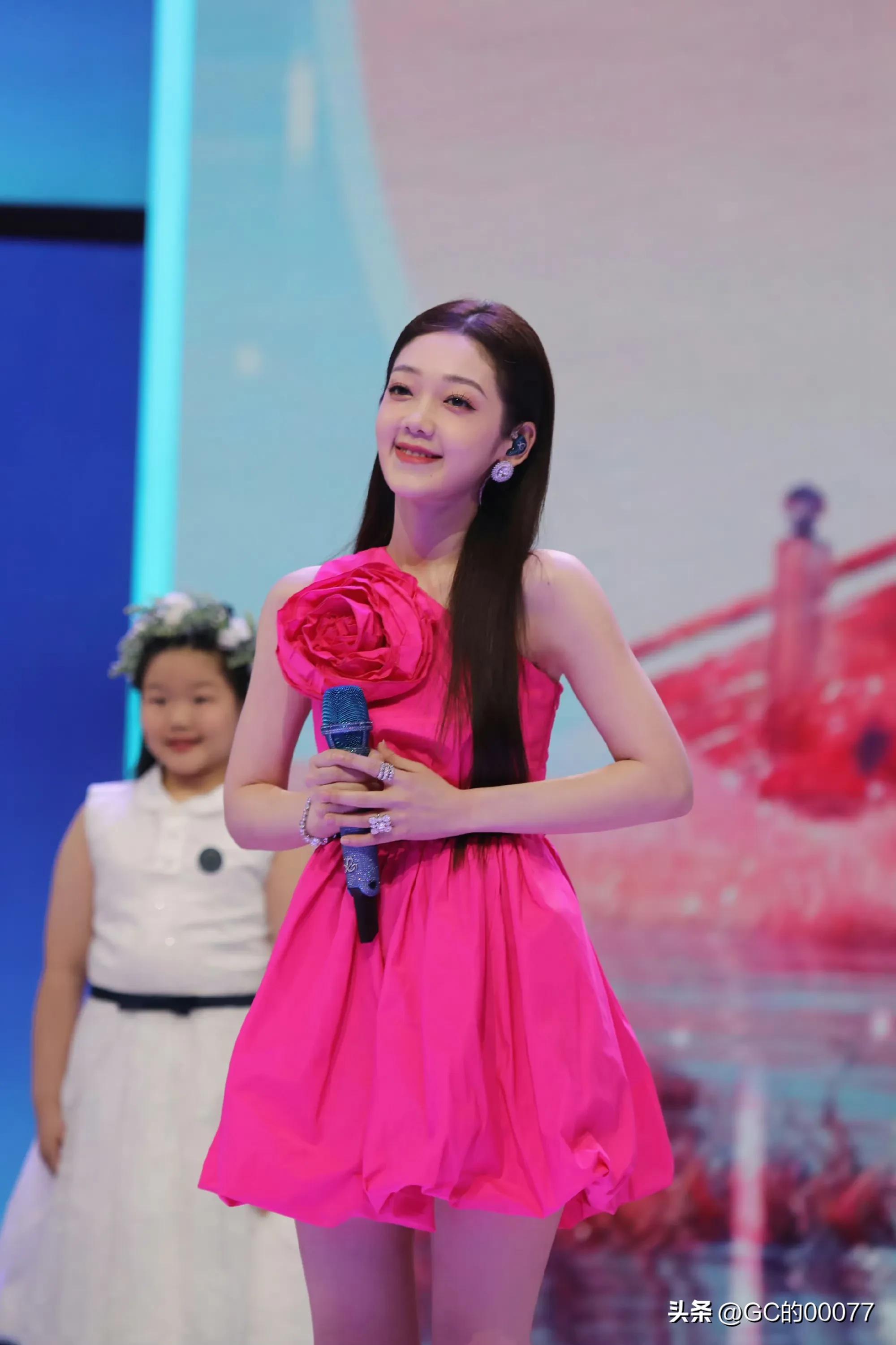 Star picture Xilina Yigao - iNEWS