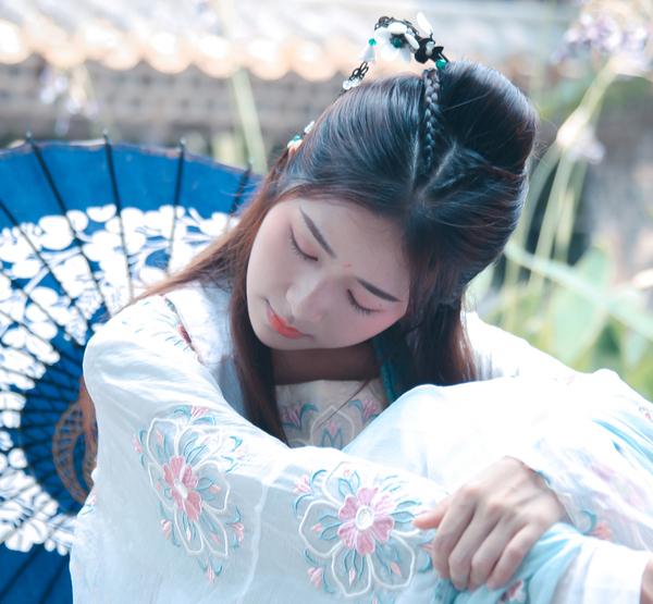 Turning iron into gold, using the poems of predecessors to find new ...