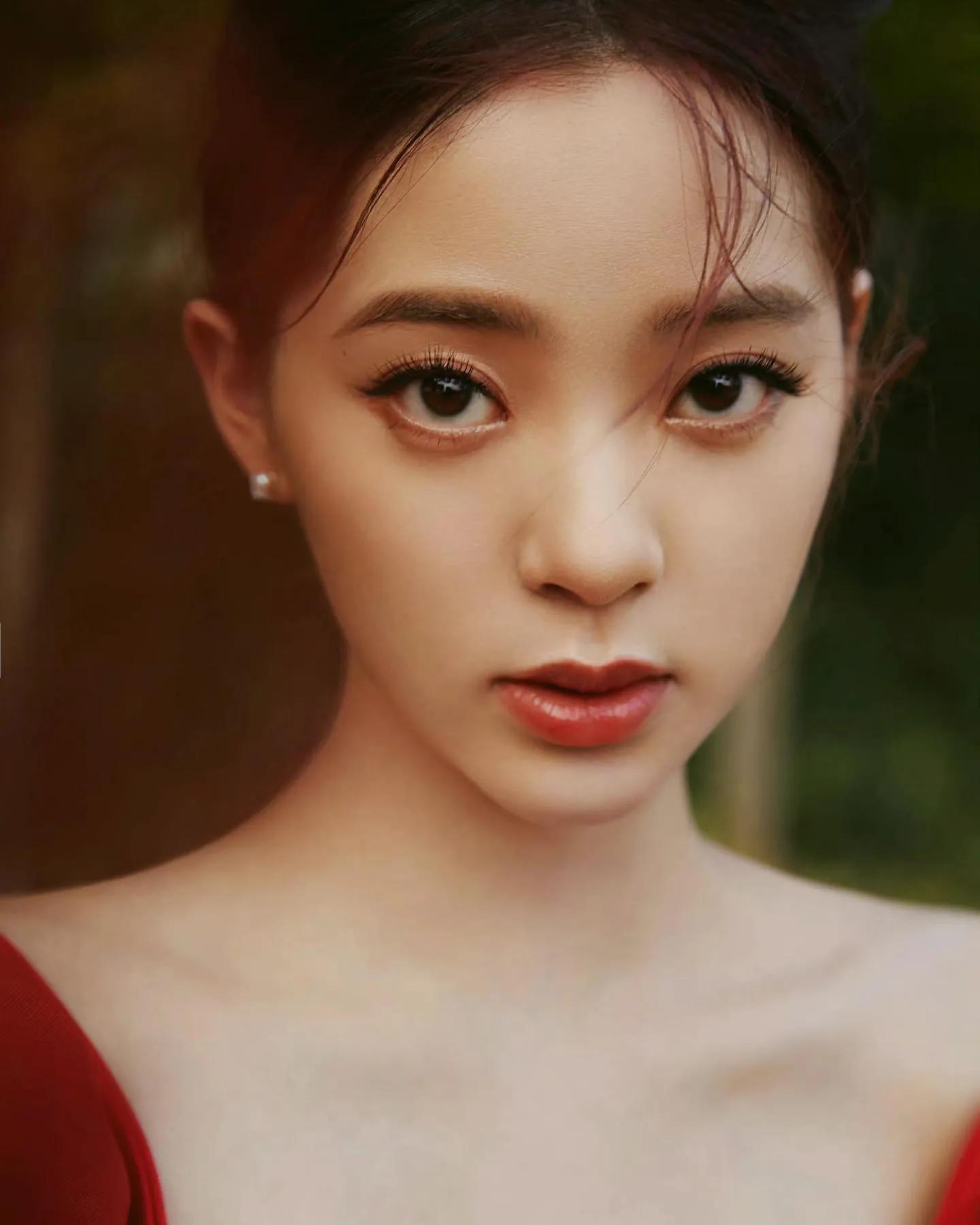 Star beauty picture Ouyang Nana - iMedia