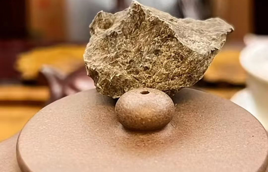 Azure light yellow clay teapot - iNEWS