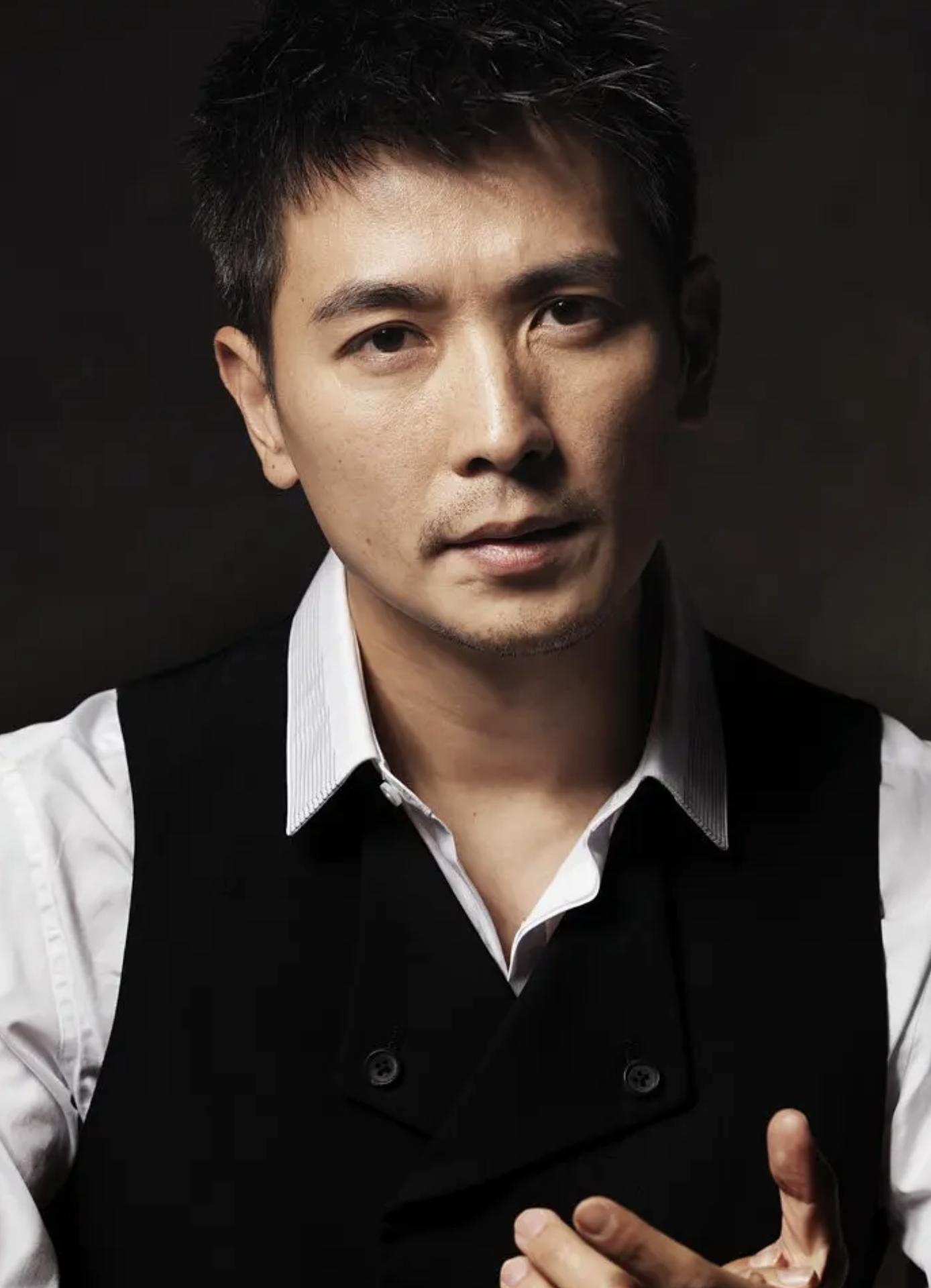 The peaceful life of actor Bao Jianfeng and the 2 important women he ...