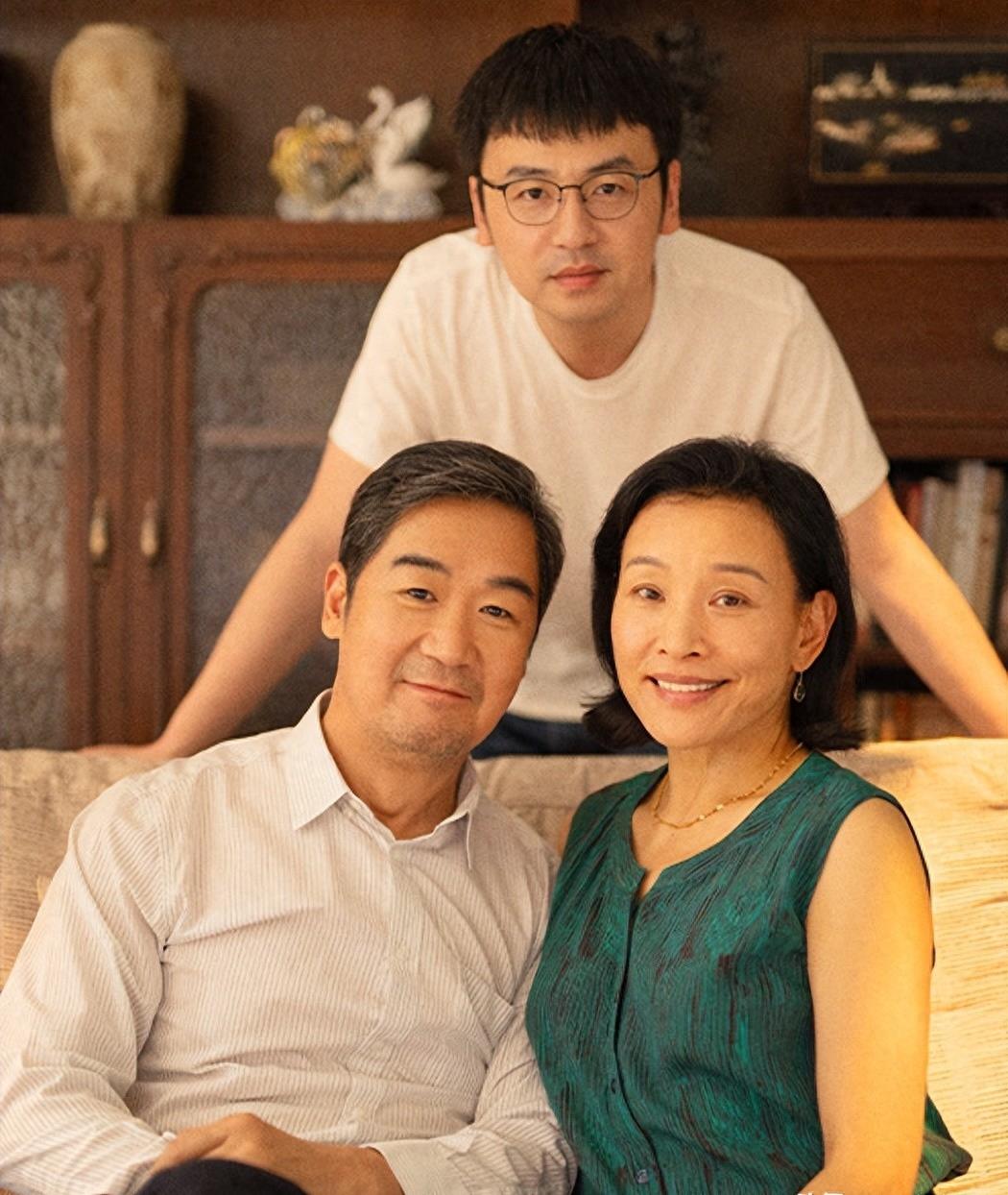 Unforgettable "as solid as a rock" - iMedia