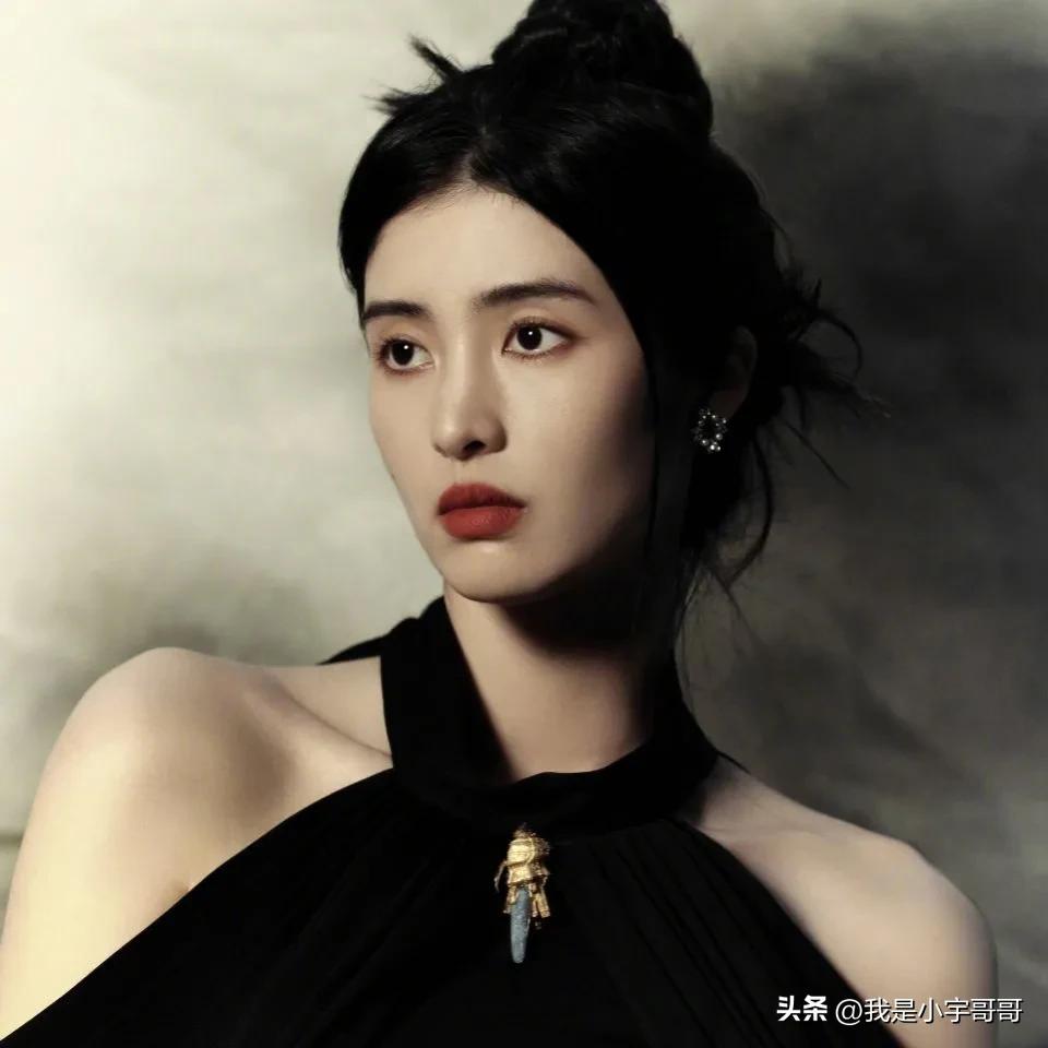 Zhao Lina appears on the cover of the July issue of Trend, her first ...