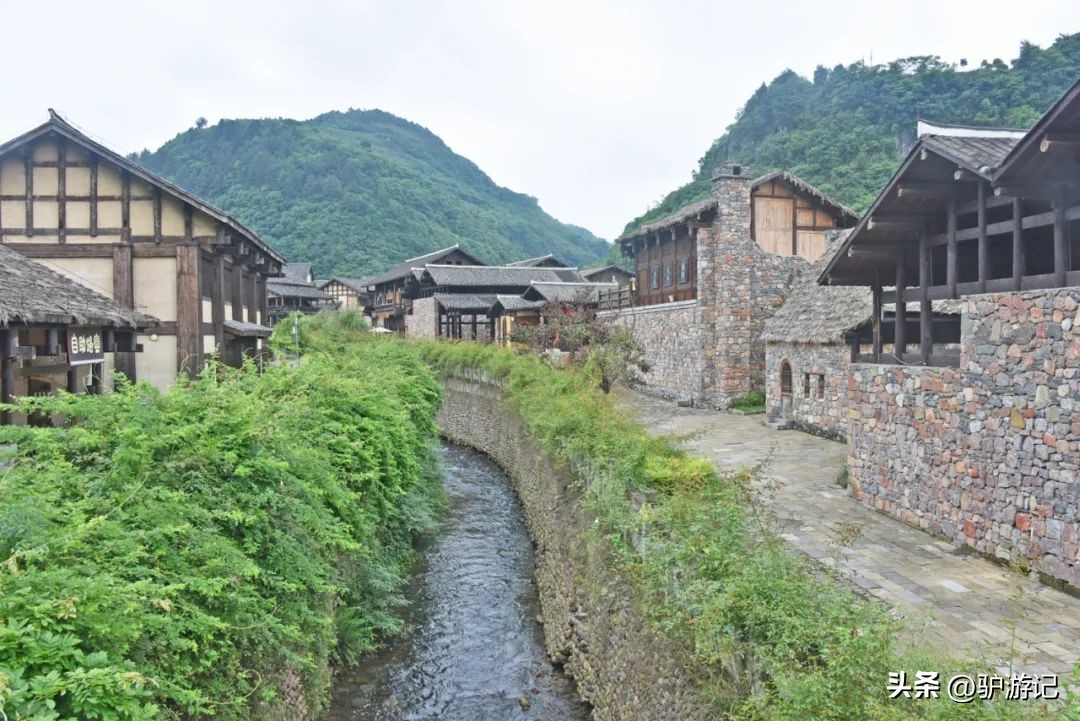 The ancient Tusi castle, which has been sleeping for 400 years, is ...