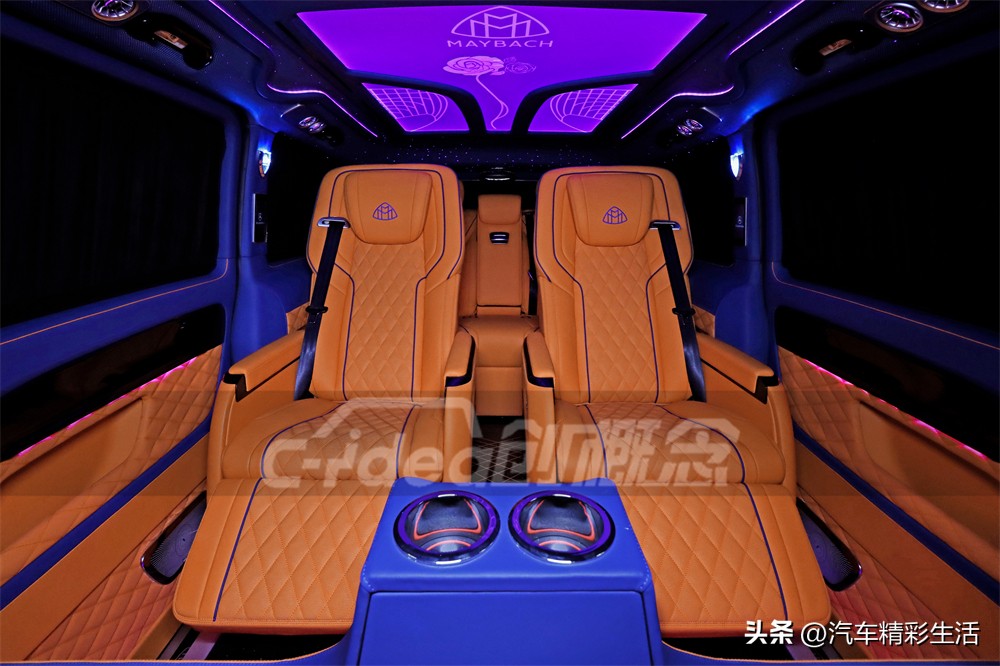 Vito Modified Variety Big Show?What is the style of the interior of ...