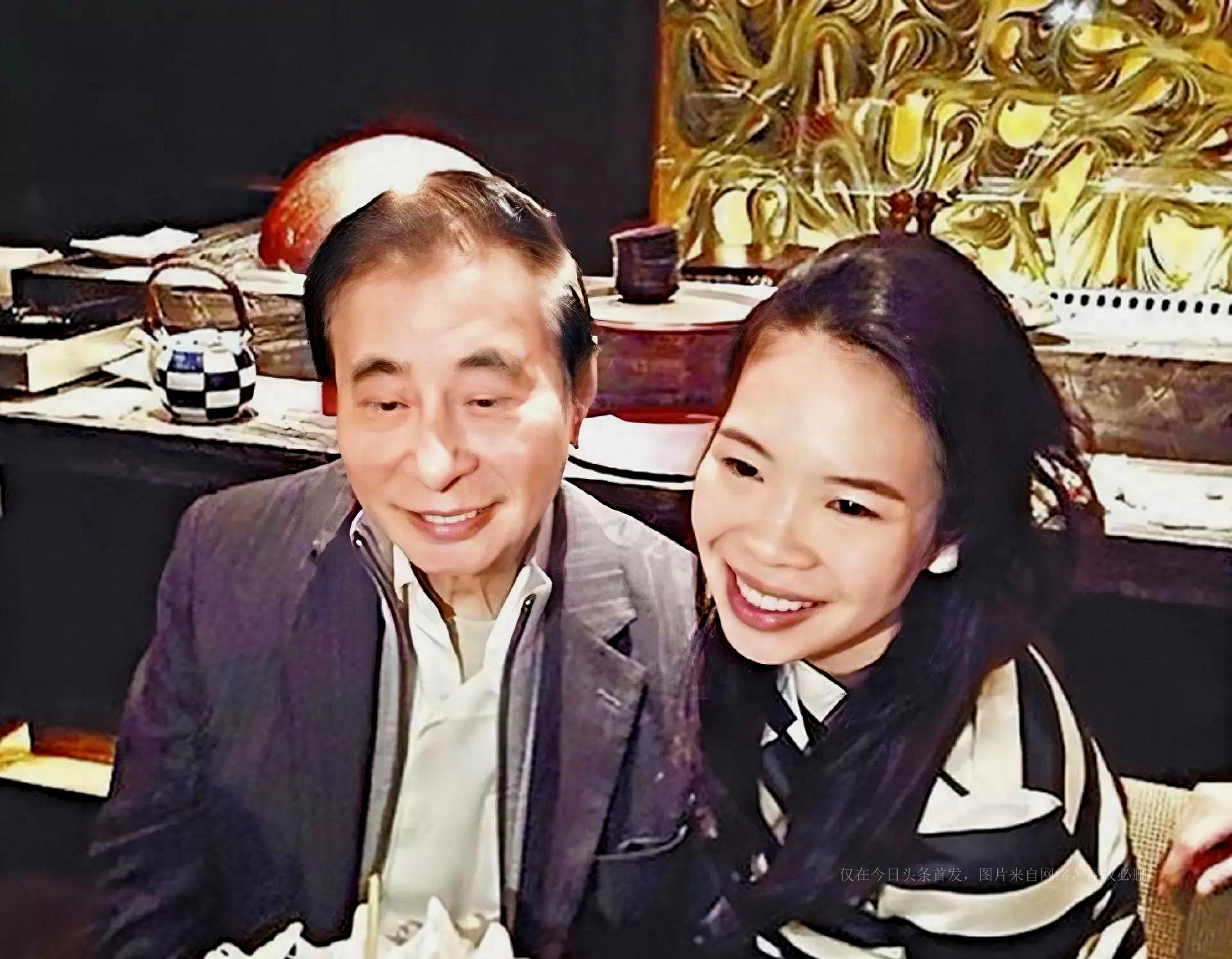 Congratulations to the third generation of Hong Kong's super rich who suddenly announced that ...