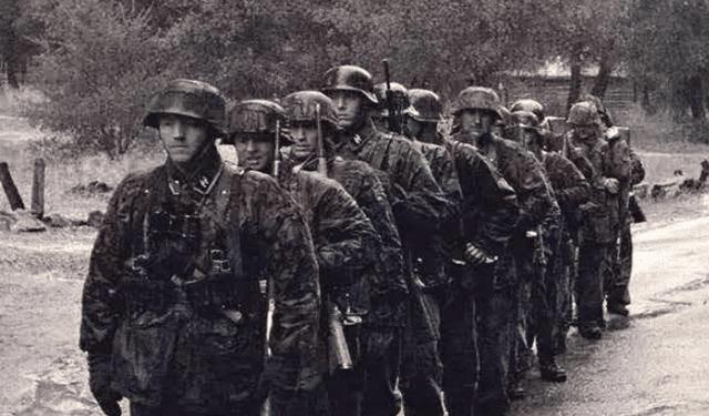 6 German soldiers were trapped in a bomb shelter and only did one thing ...