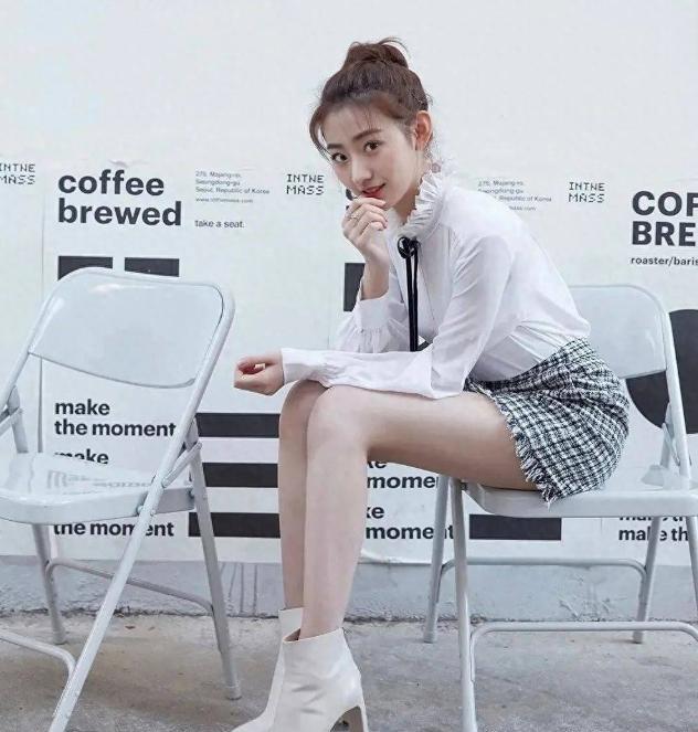 Yang Yutong: Interpret life with acting skills, the unlimited potential of the 1999 little ...