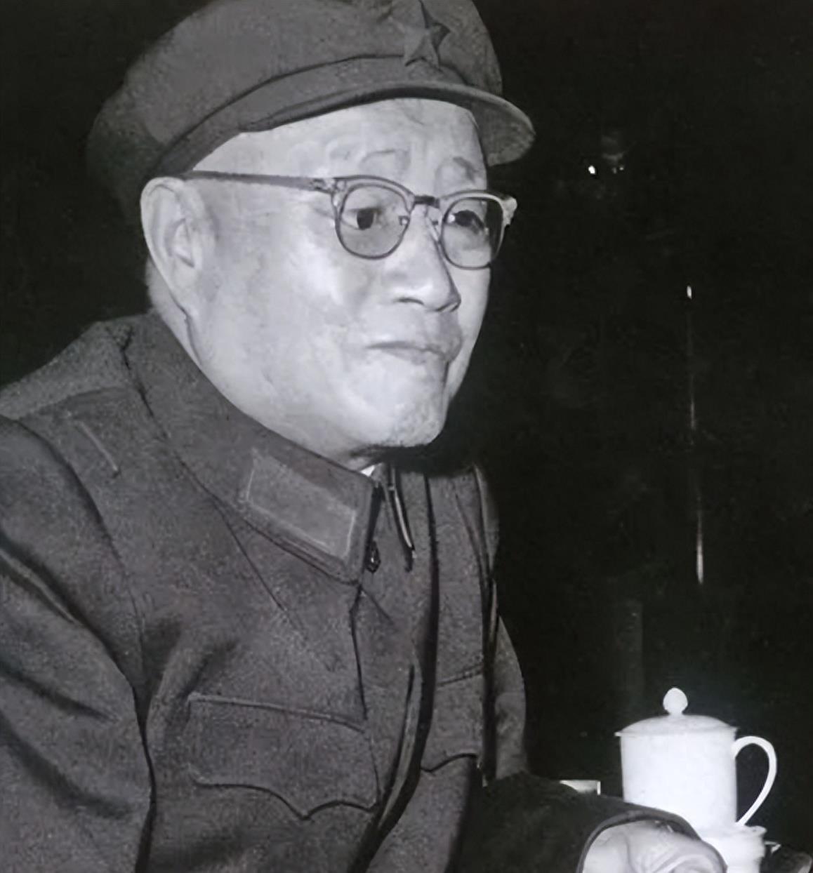 Legend on the battlefield: Liu Bocheng beat Zhu De and fled everywhere ...