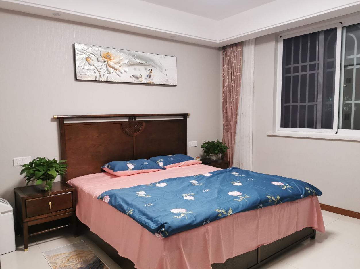 The new Chinese-style decoration case of a small apartment of 76 square ...